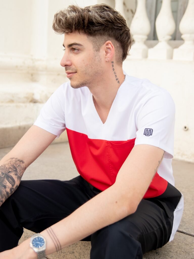 Ambo Bruno blanco, rojo y negro - Master Uniformes